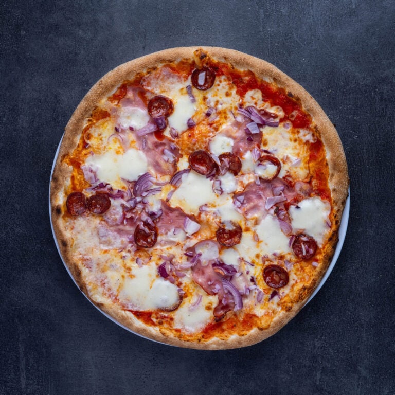 17. Jánošík - MIKI PIZZA 🍕